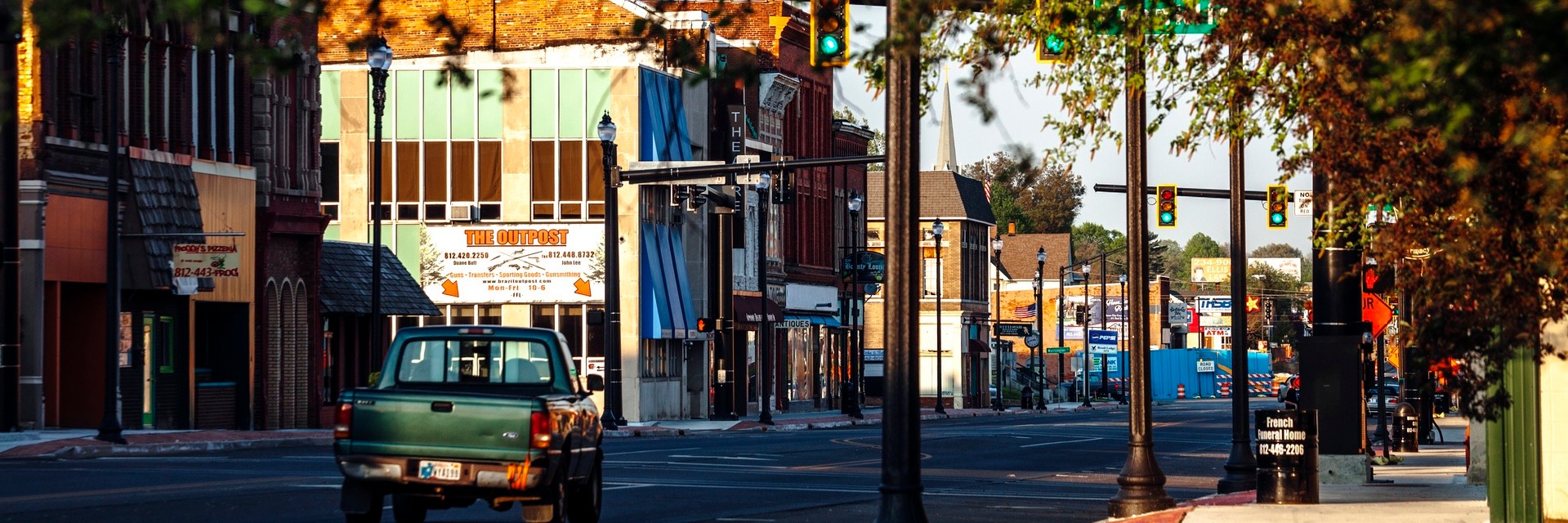 WTHI - Terre Haute - Stream live local news and weather